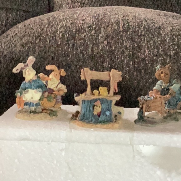 Boyds Bears | Art | Boyds Bears Village | Poshmark